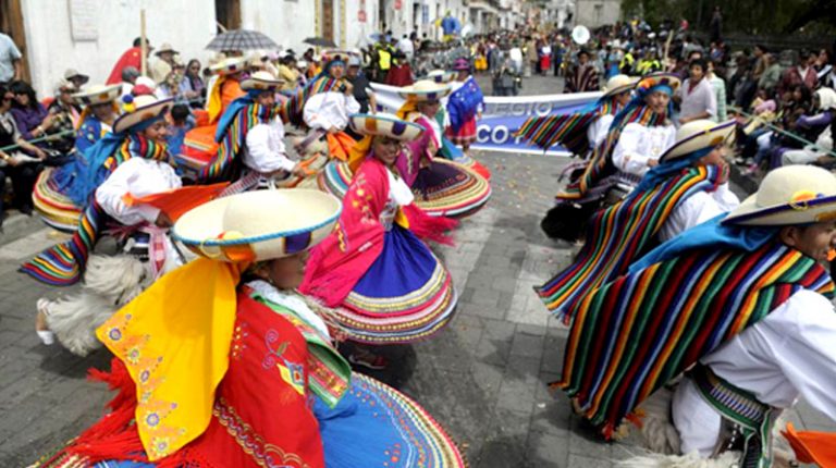 Ecuadorian music - Galapagos Center